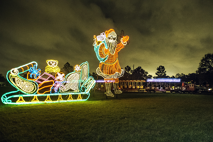 Celebration in the Oaks: A sparkling holiday tradition | Tulane News